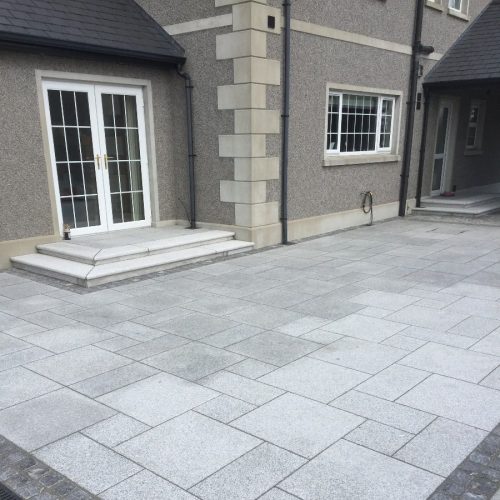 Silver Granite Step – Bullnose to 1 long edge | Castle Paving