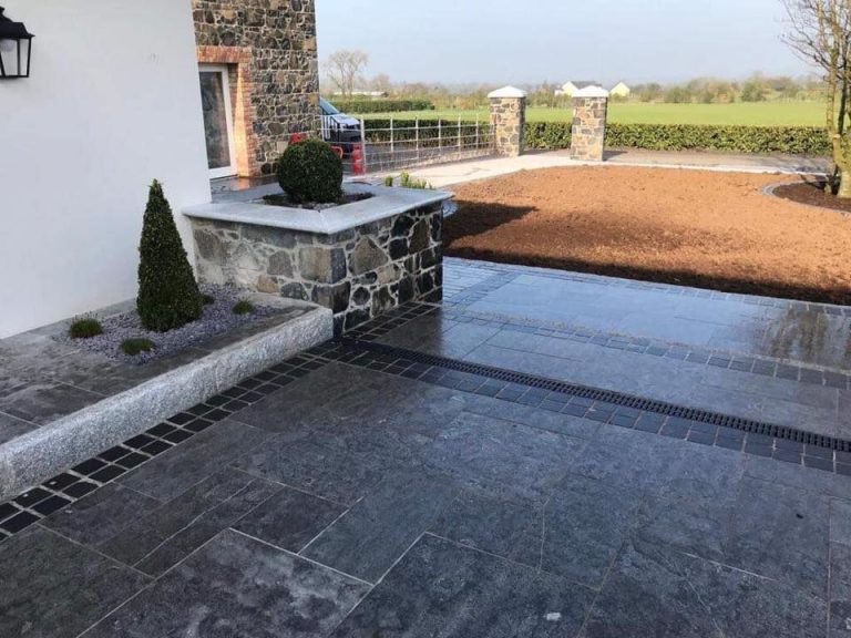 Silver Granite Kerb – Pineapple Finish | Castle Paving